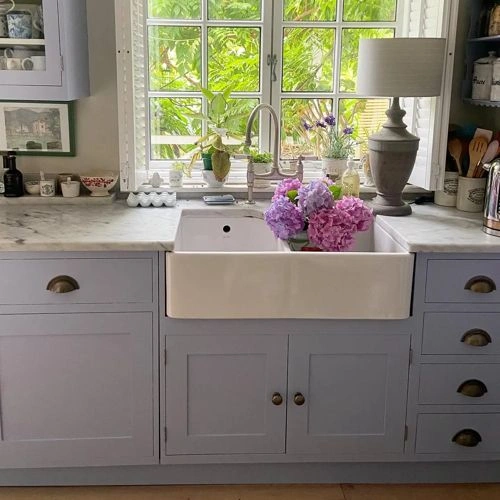 NCS S 2005-G40Y vs. Benjamin Moore Blue Viola comparison