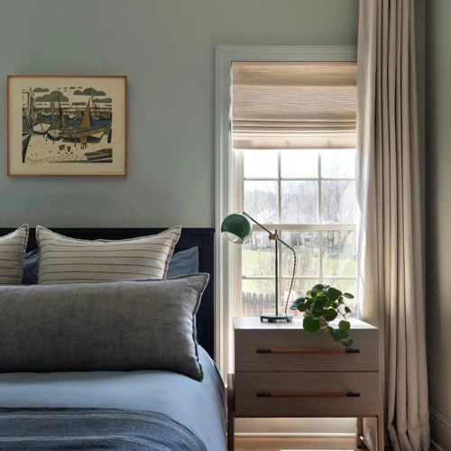 Benjamin Moore Ocean Air vs. Benjamin Moore Iced Marble comparison