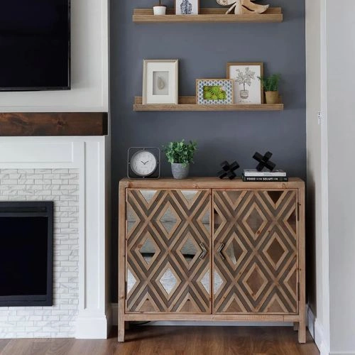 Benjamin Moore Smoke Gray vs. Benjamin Moore Stunning comparison